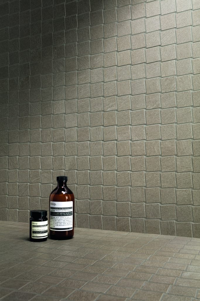 TS14-80654 - Tile Source One